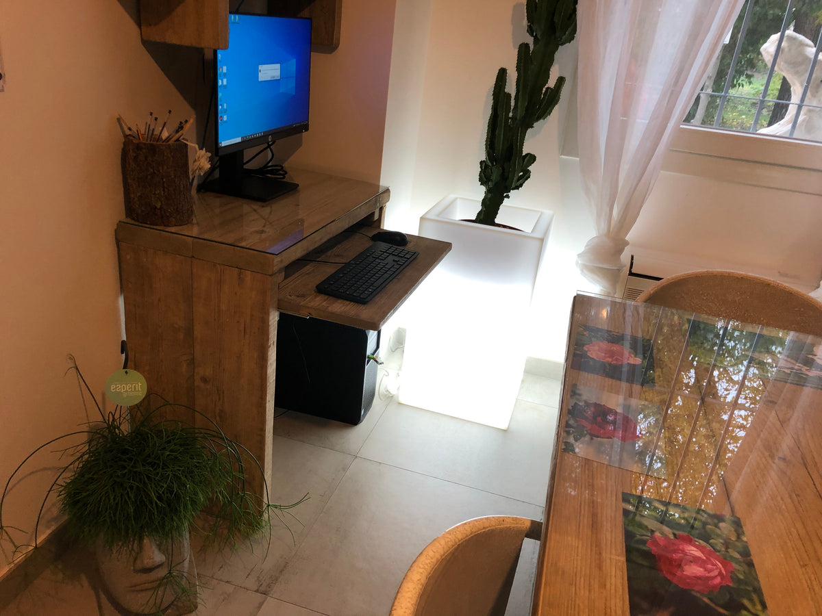 Mobiletto computer – FGarden Vivai P.Iva 03174210363